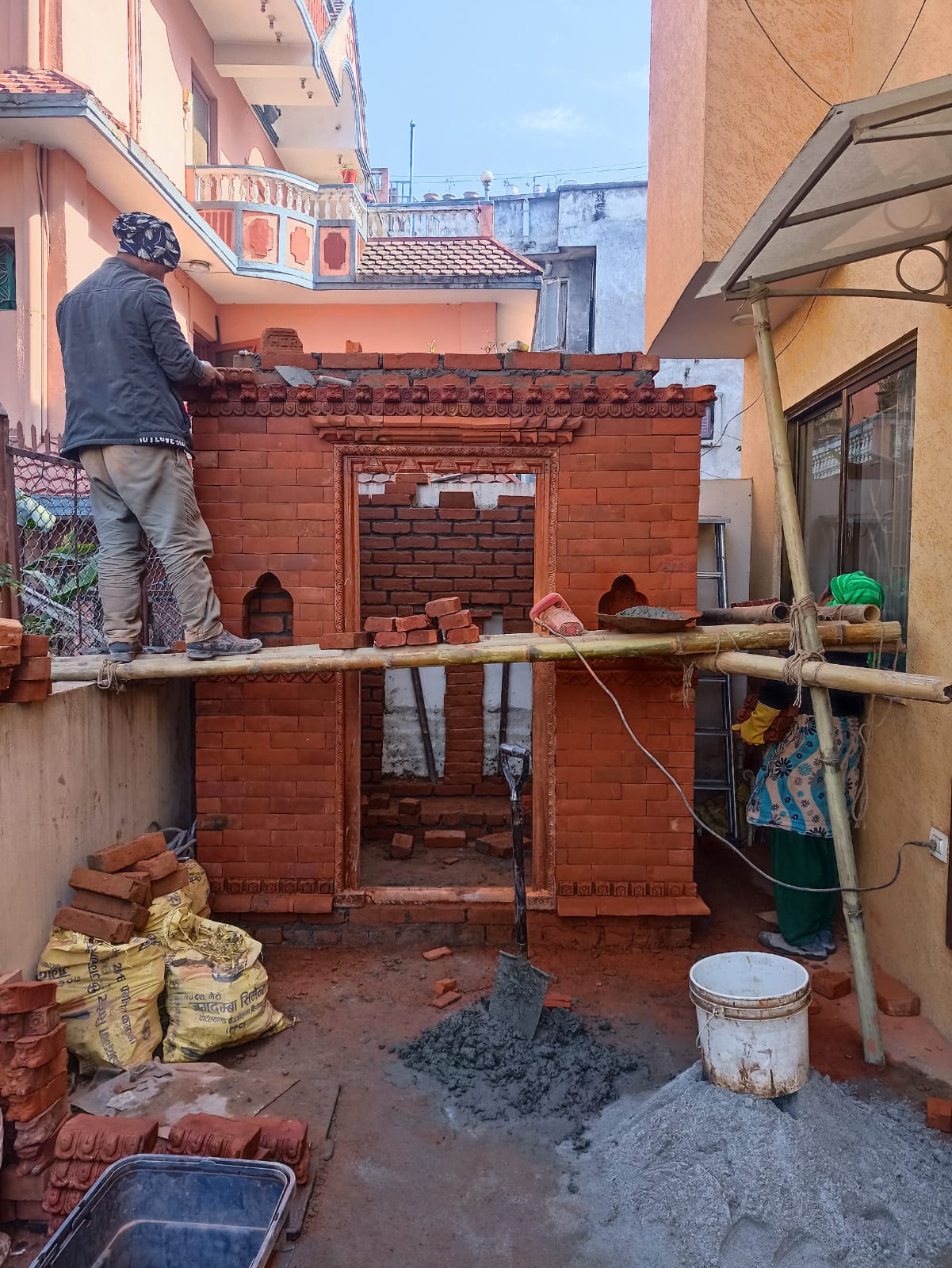 Hira Brick